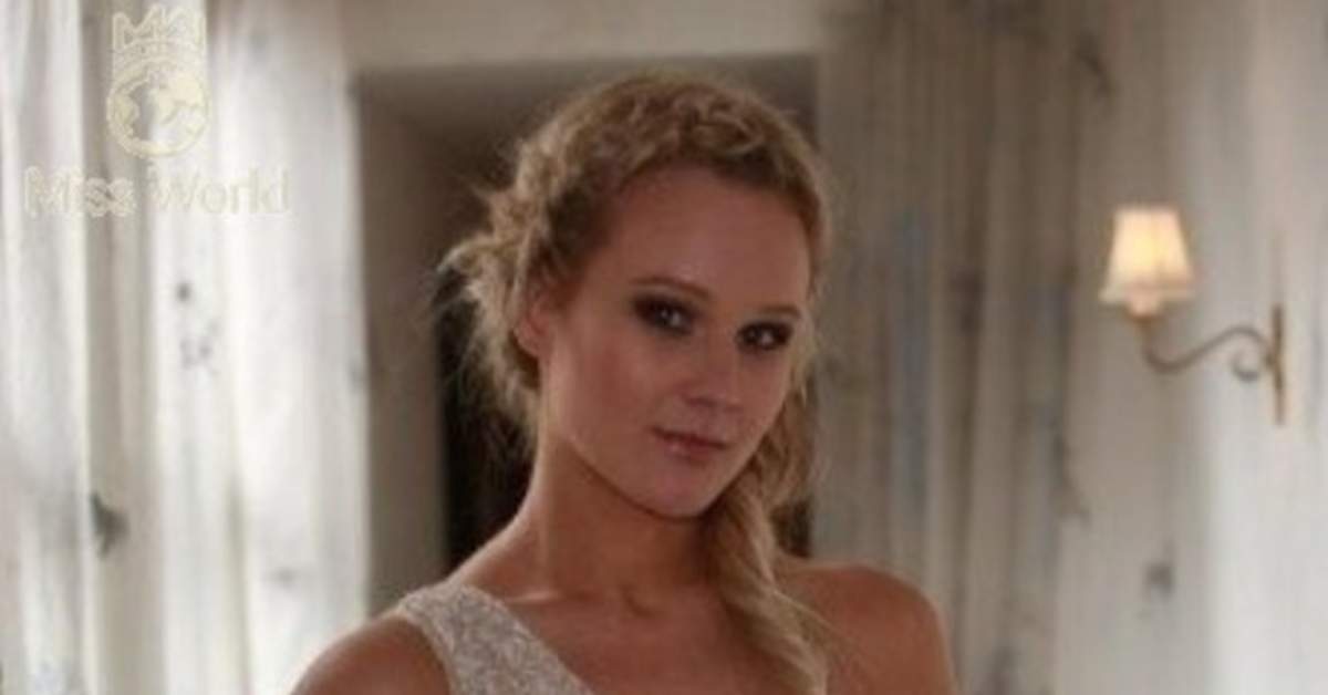 Miss New Zealand's Hitchhike for Cure Kids - Miss World