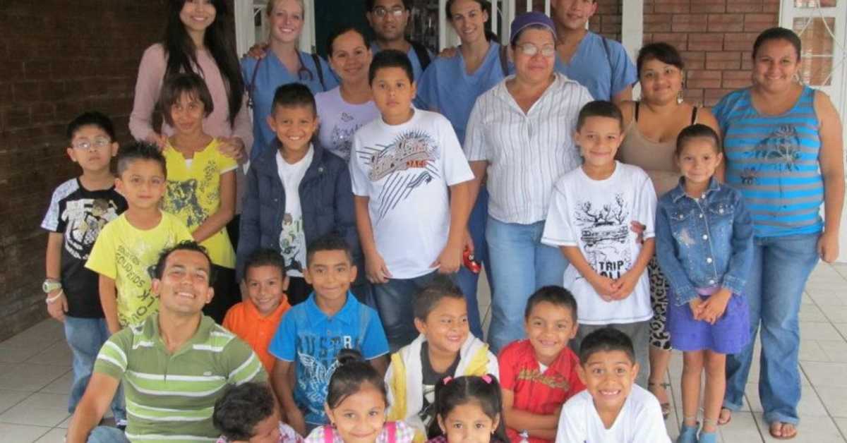 Costa Rican national contestant helps underprivileged children in San ...