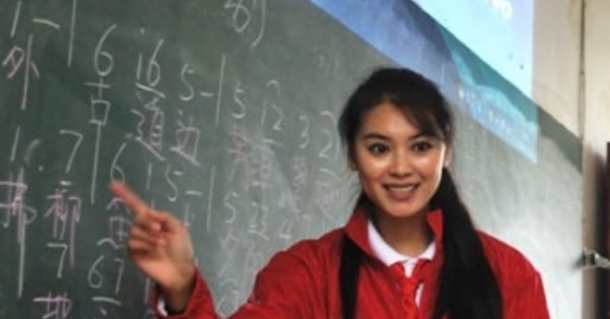 Wenxia Yu Volunteer's @ Mountain School - Miss World