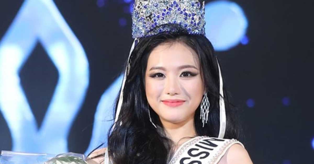 Ah Cho represents Korea! - Miss World