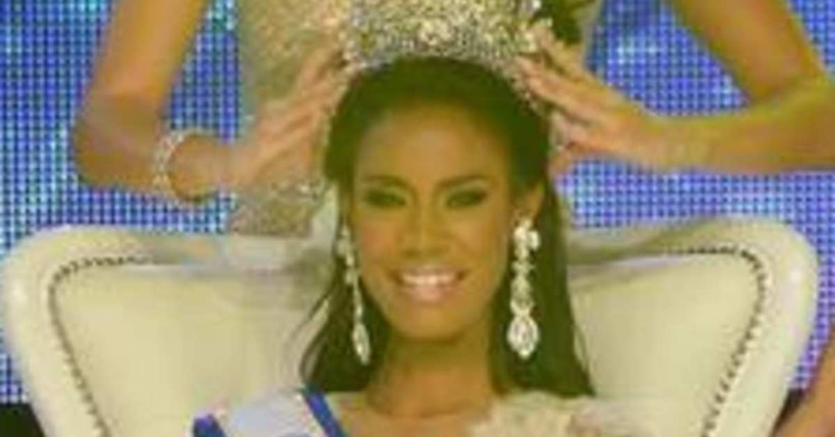 Introducing.... Dominican Republic! - Miss World