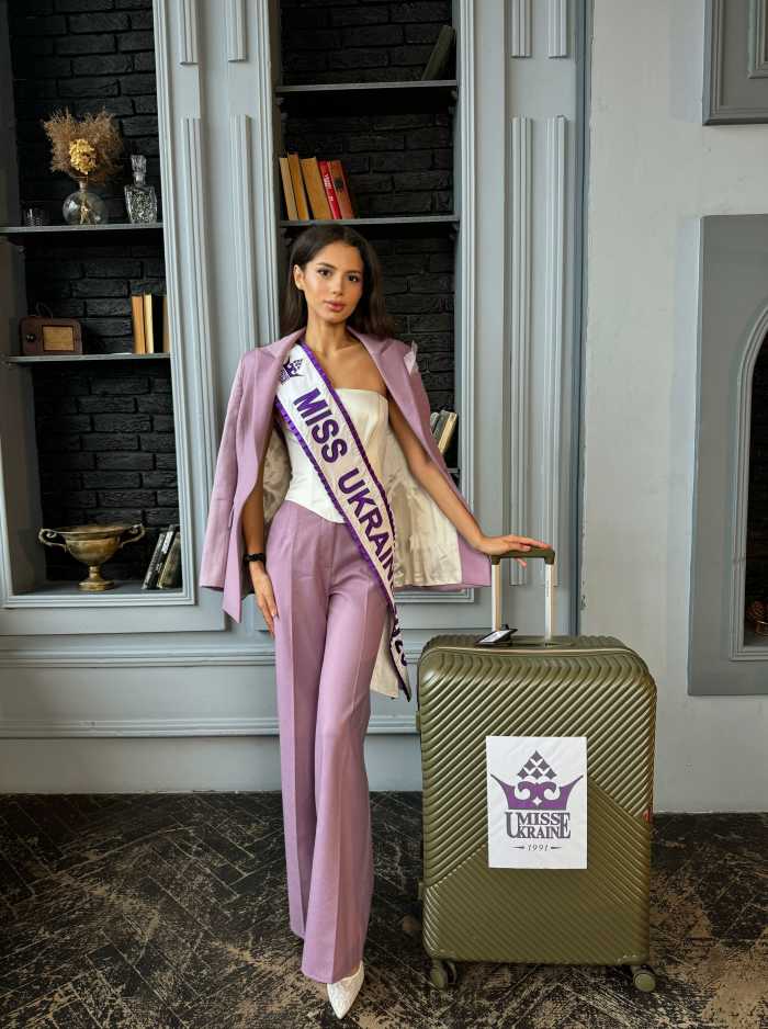 Miss World Ukraine’s 2023 path to India started 🇺🇦 ️🇮🇳 - Sofiia Shamiia ...