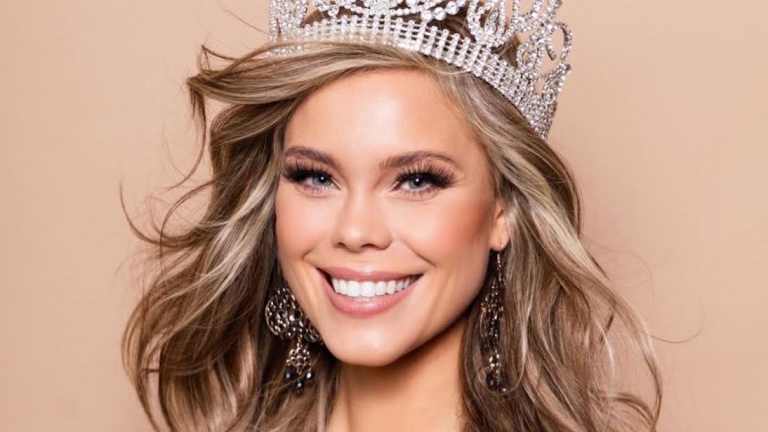 Welcome to my page! - Miss World Iceland