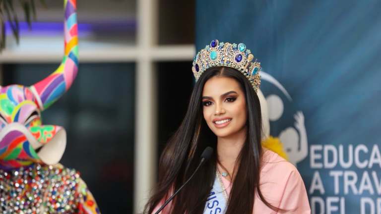 Maria Victoria Bayo Martinez - Thanks Dominican Republic!. - Maria ...