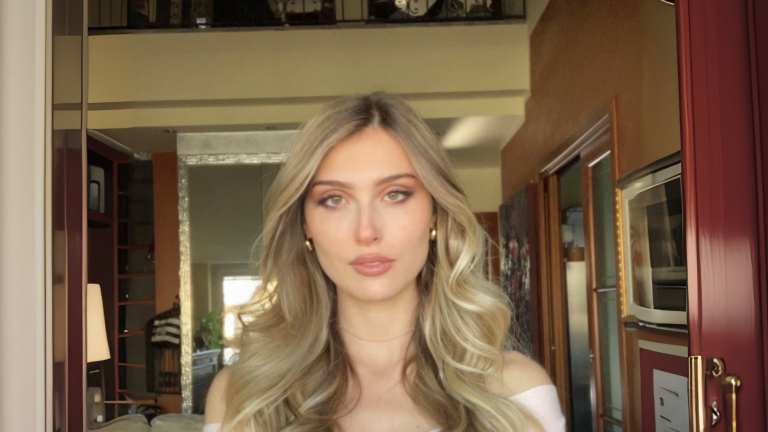 Rebecca Arnone Miss World Italy Head To Head - Rebecca Arnone - Miss ...