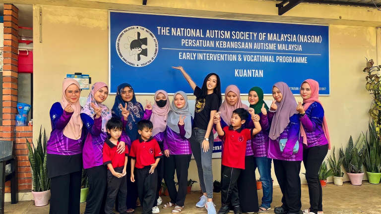 Tie-Dye Artworks with NASOM Kuantan, Pahang - Wenanita Angang - Miss World 2023 Malaysia