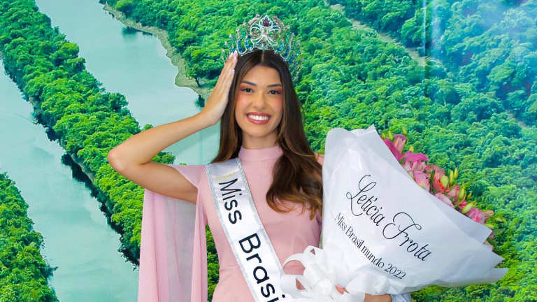 Arrival in Manaus, Amazonas after being elected Miss World Brazil ...