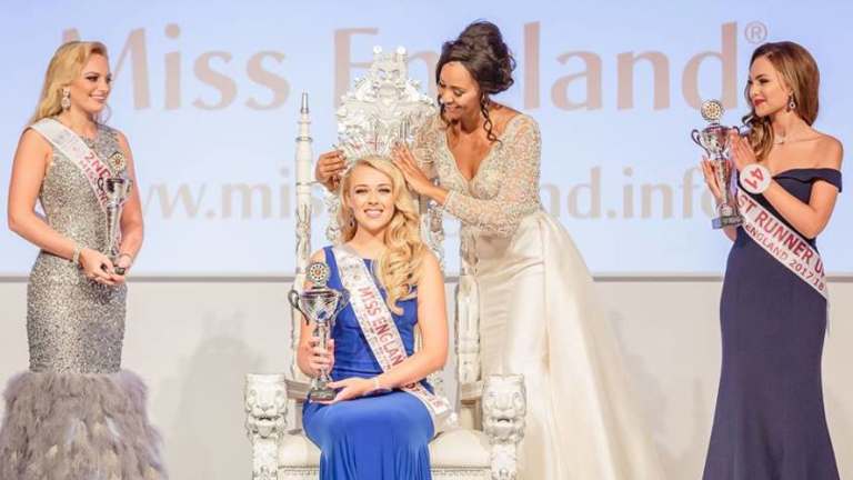 Stephanie Hill Represents England - Miss World