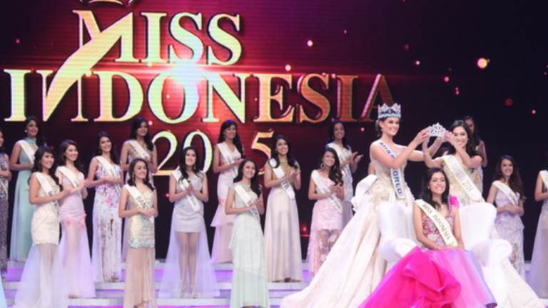 Miss World Attends Miss Indonesia Final - Miss World