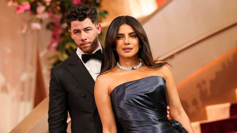 Miss World 2000 Priyanka Chopra Jonas Returns to Hollywood’s Big Night ...