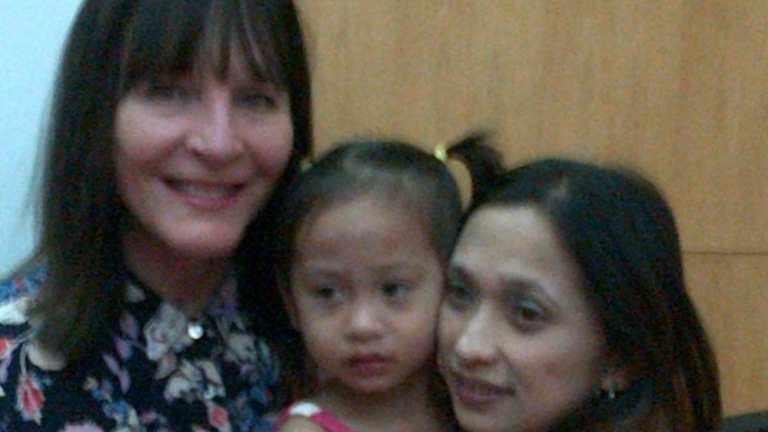 Julia Morley Reunion with Sunshine in the Philippines. - Miss World