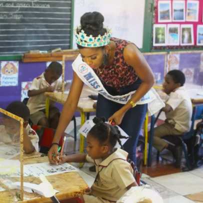 Miss Jamaica World Shanique Singh Builds Special Relationship with ...