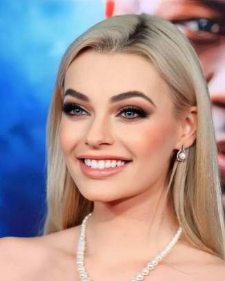 Miss World at ‘Devotion’ Premiere - Miss World Poland