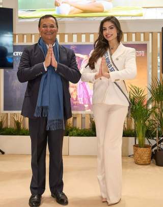 Miss World Spain promotes "Incredible India" in her country - Miss World
