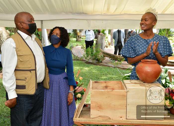 Miss Botswana Meets The President and First Lady Of the Republic Of ...