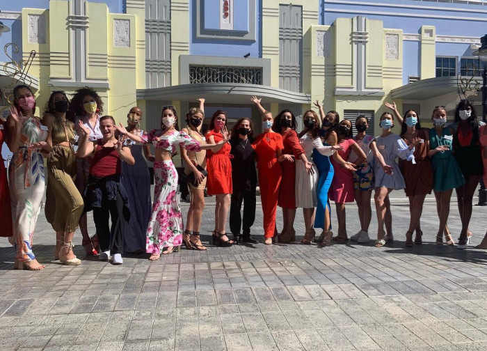 Sisterhood at Miss World - Miss World South Africa