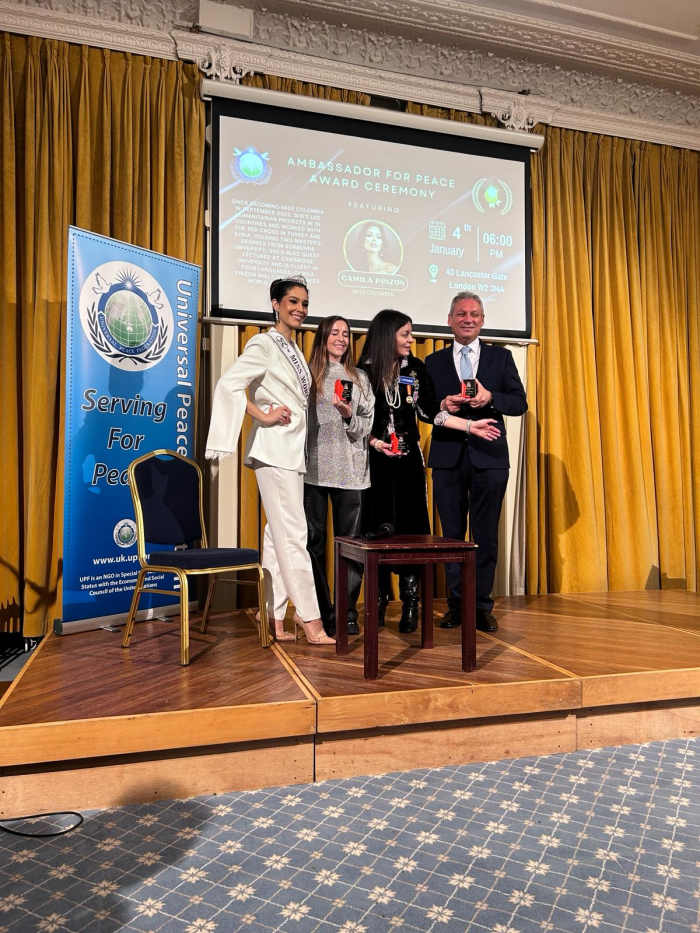 Miss World Colombia – Receiving the Ambassador for Peace Award - Camila ...