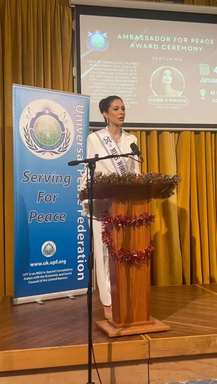 Miss World Colombia – Receiving the Ambassador for Peace Award - Camila ...