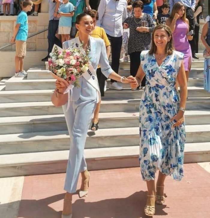 Miss Lebanon´s emotional return home - Miss World