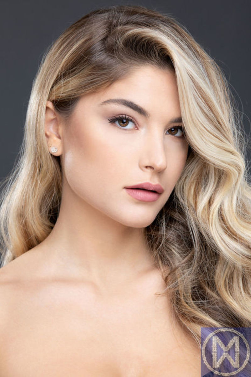 Meet Claudia Motta - Miss World Italy