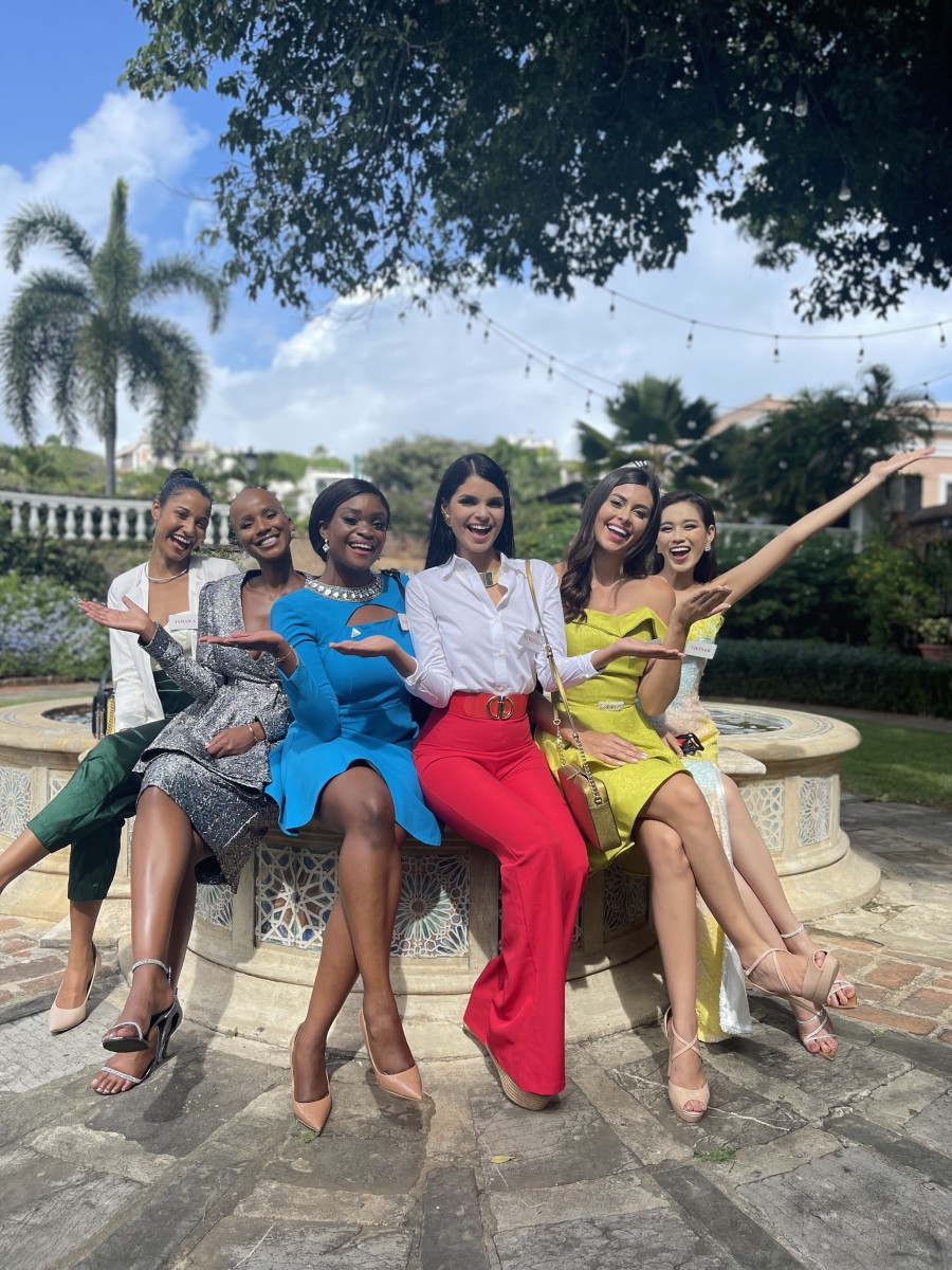 Meeting the governor of Puerto Rico - Miss World Ireland