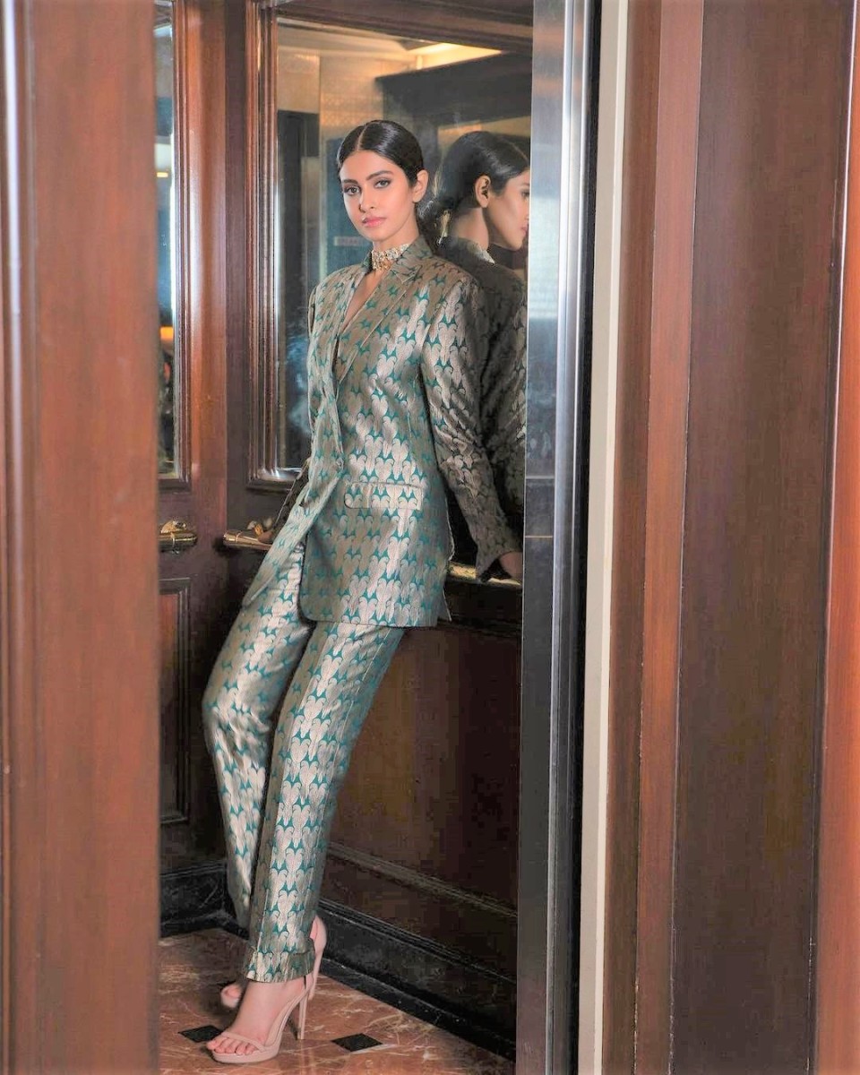 Miss World, Miss India, Pageants, emerald-green brocade pantsuit ...