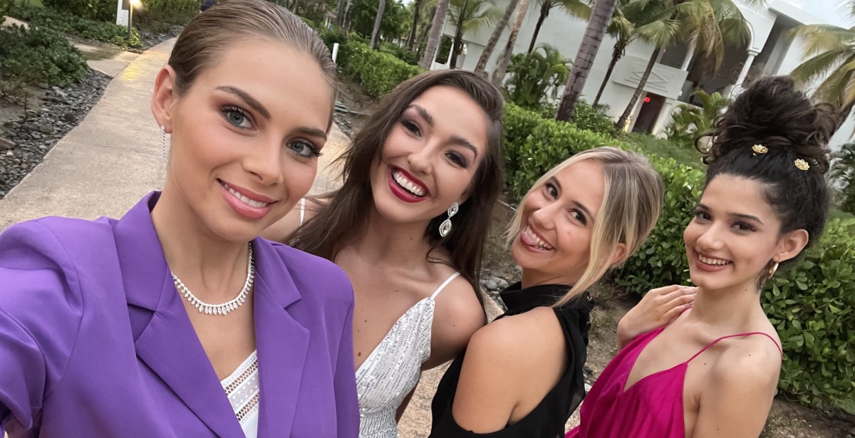 Thanksgiving at Miss World - Miss World France