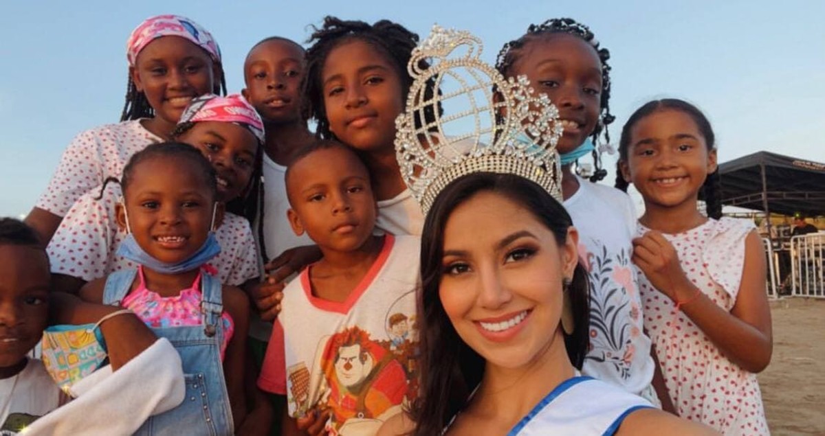 The queen of the children - Miss World Colombia