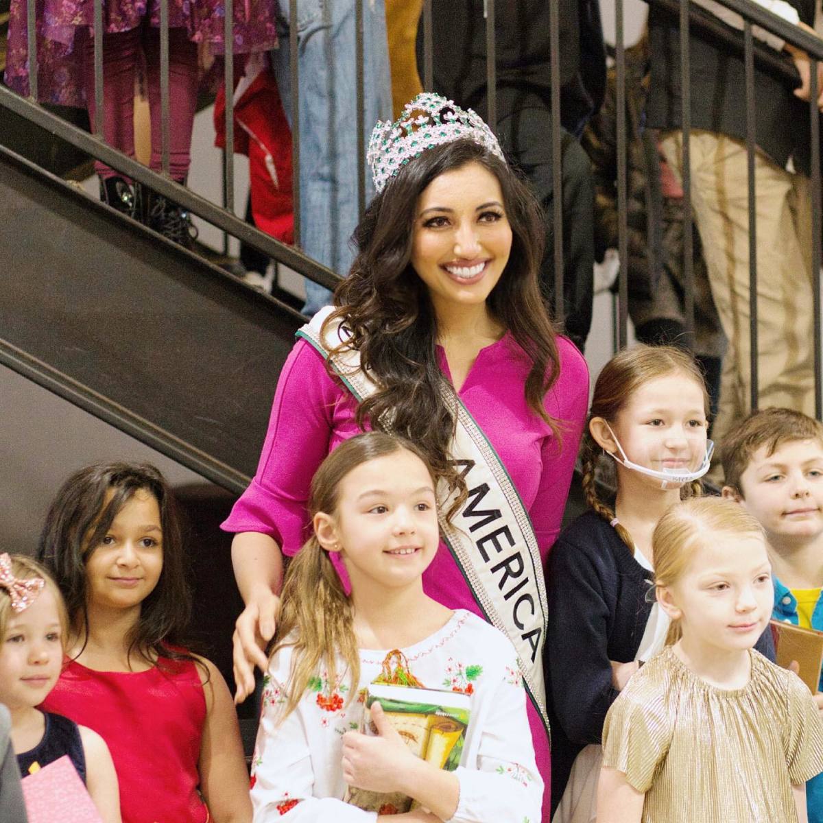 Miss World Shree Saini Speaks Empathy to Children - Miss World USA