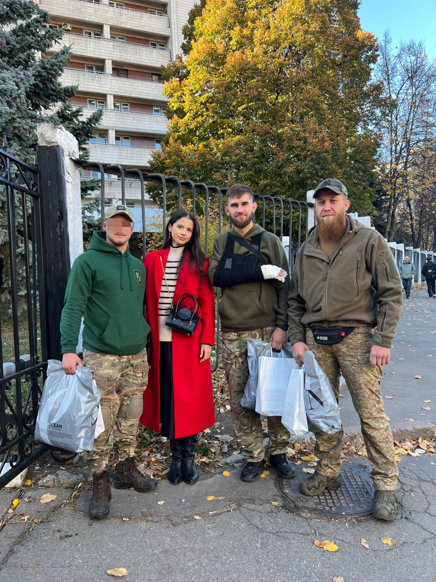 Miss World Ukraine congratulates Ukrainian defenders with the ...