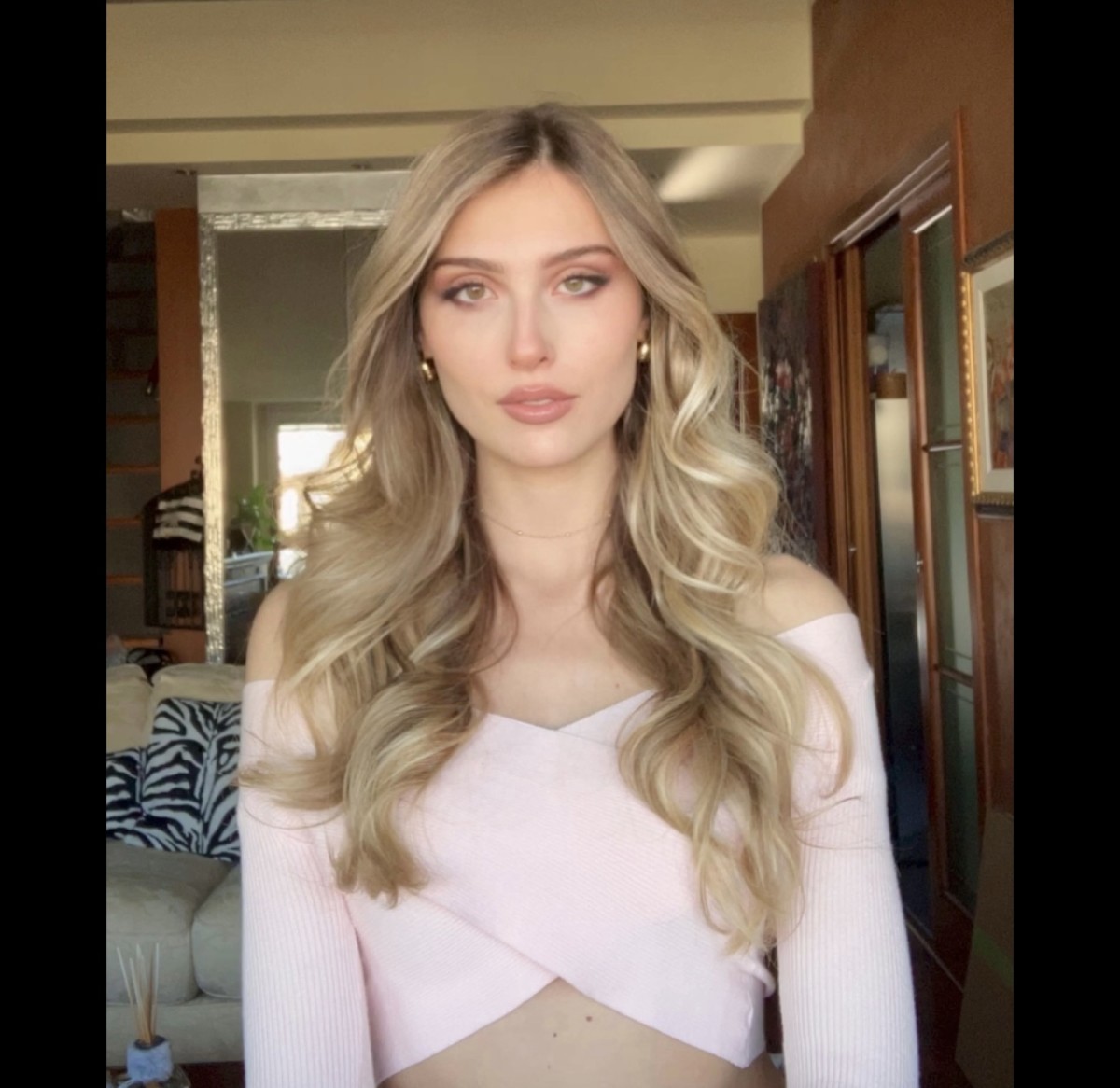 Rebecca Arnone - Italy - Head To Head - Rebecca Arnone - Miss World ...