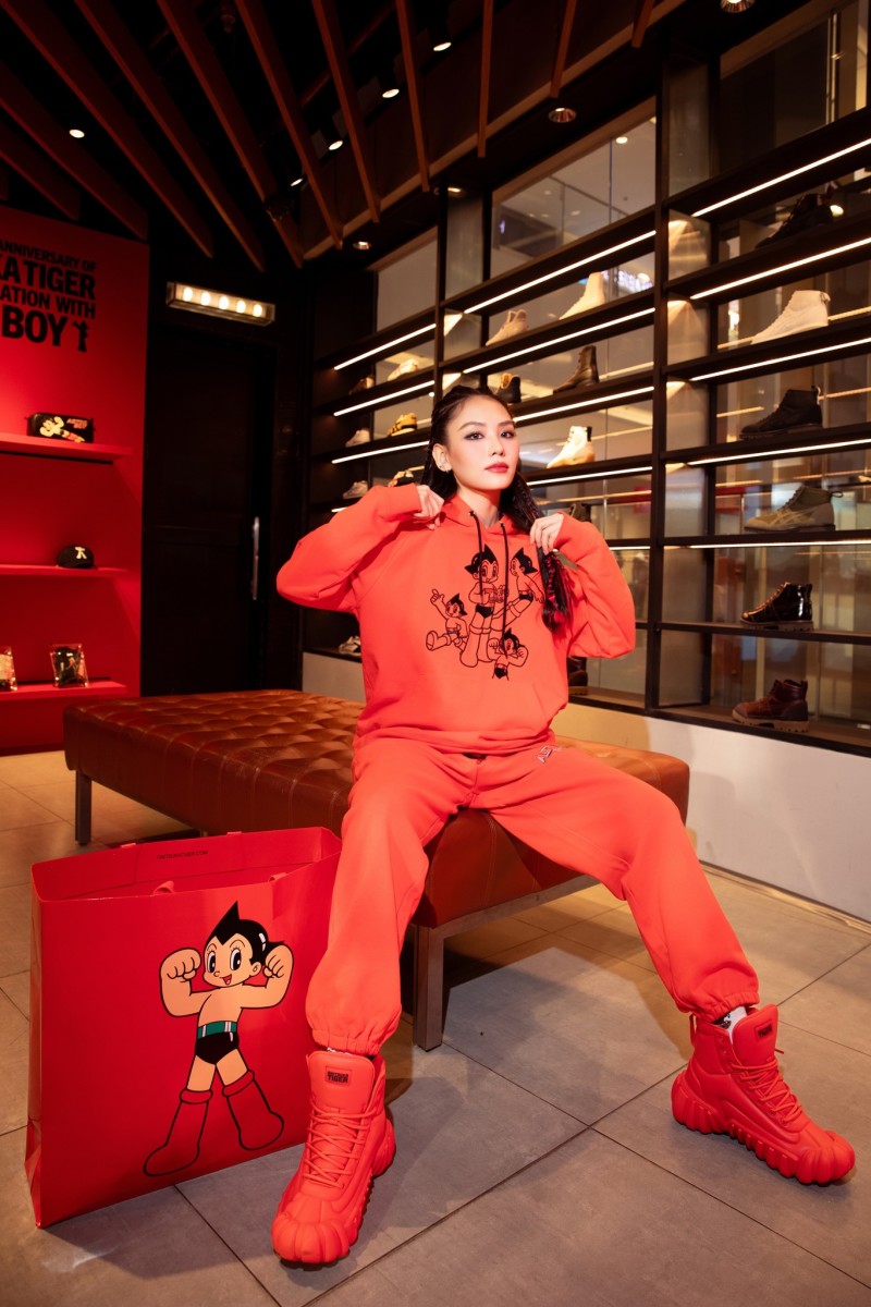 CELEBRATING 75th ANNIVERSARY OF ONITSUKATIGER IN COLLABORATION WITH ...