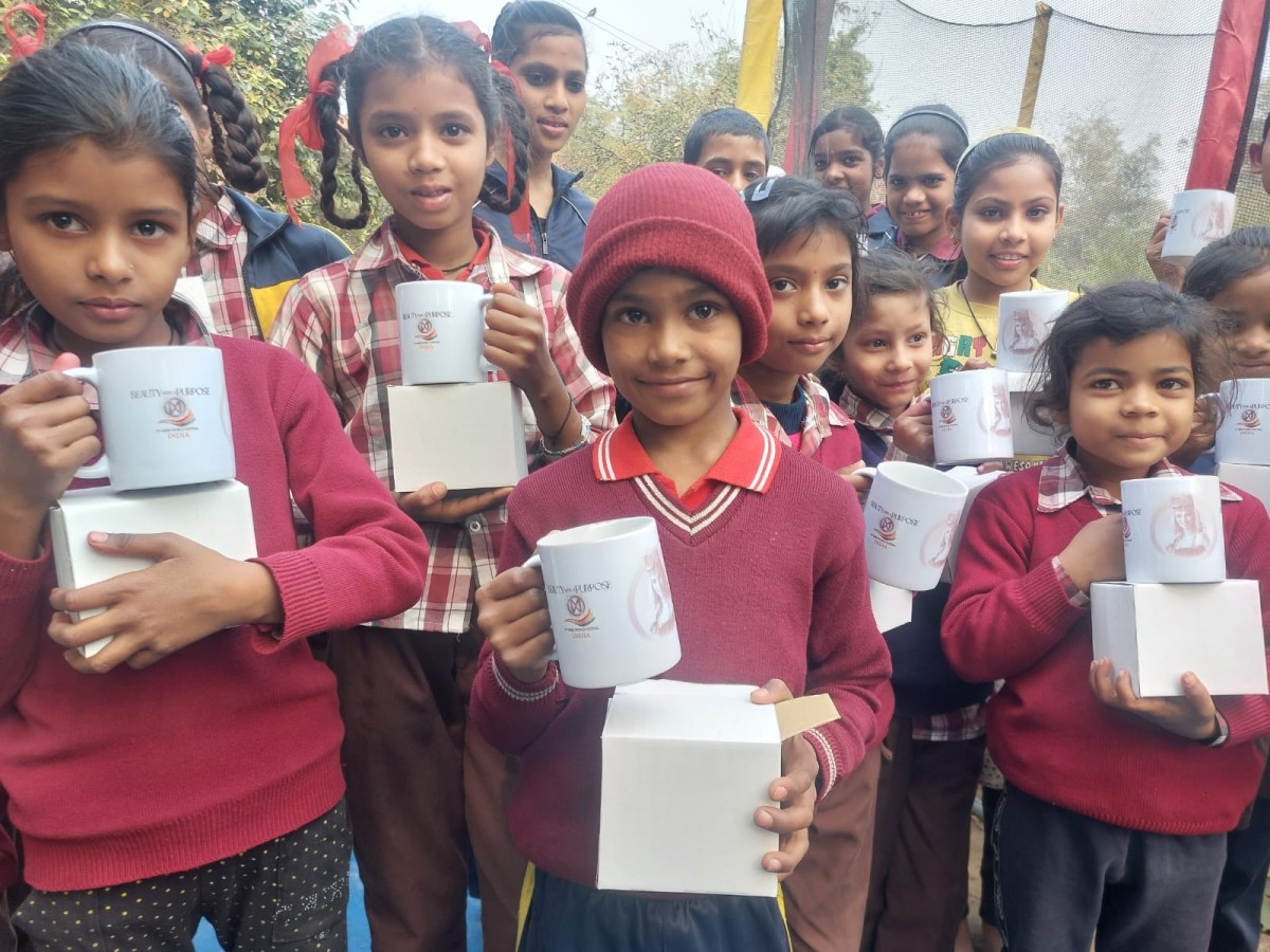 A day at school with the kids from Delhi - Miss World