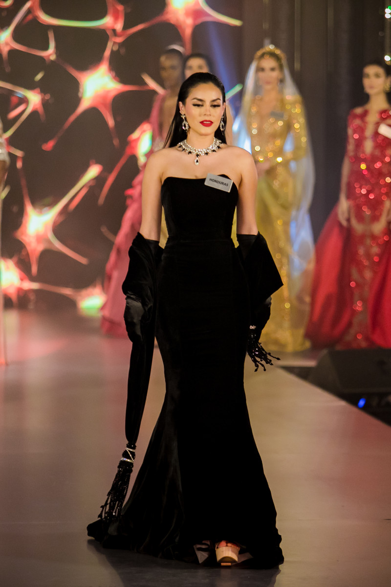 Best Designer Award: USA wins the Best Designer Award in America - Miss ...