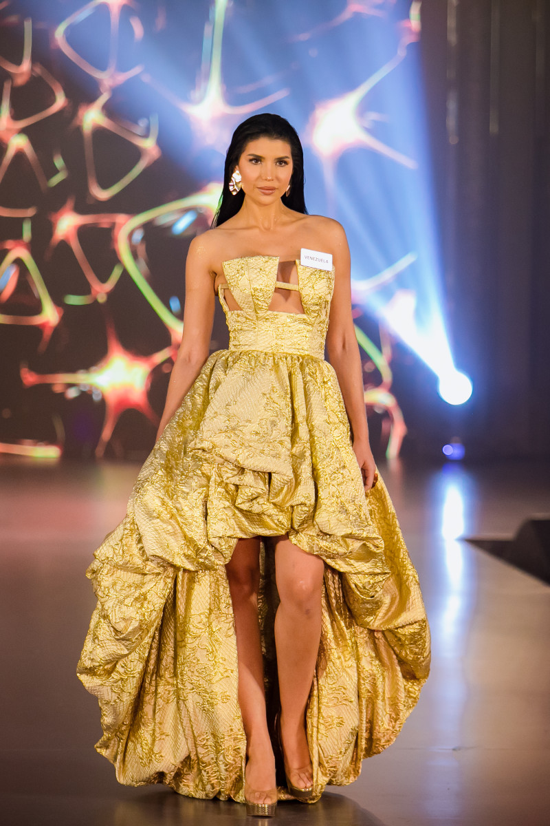 Best Designer Award: USA wins the Best Designer Award in America - Miss ...