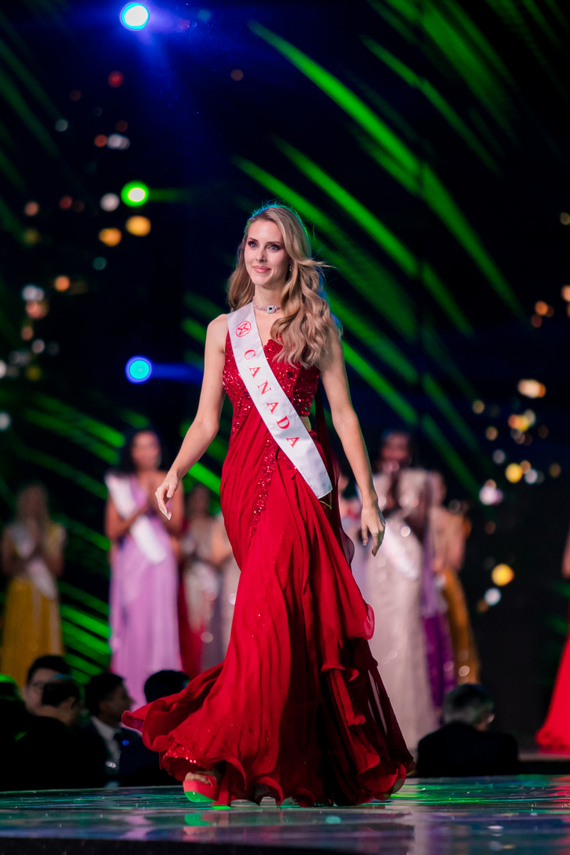 Meet the Top 40 wearing exclusive designs by Archana Kochhar - Miss World