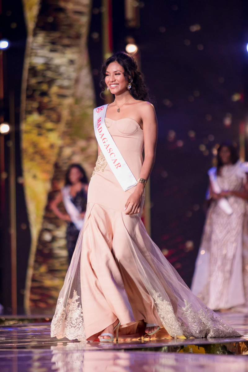 71st Miss World - Photo Gallery with the candidates from Africa in ...