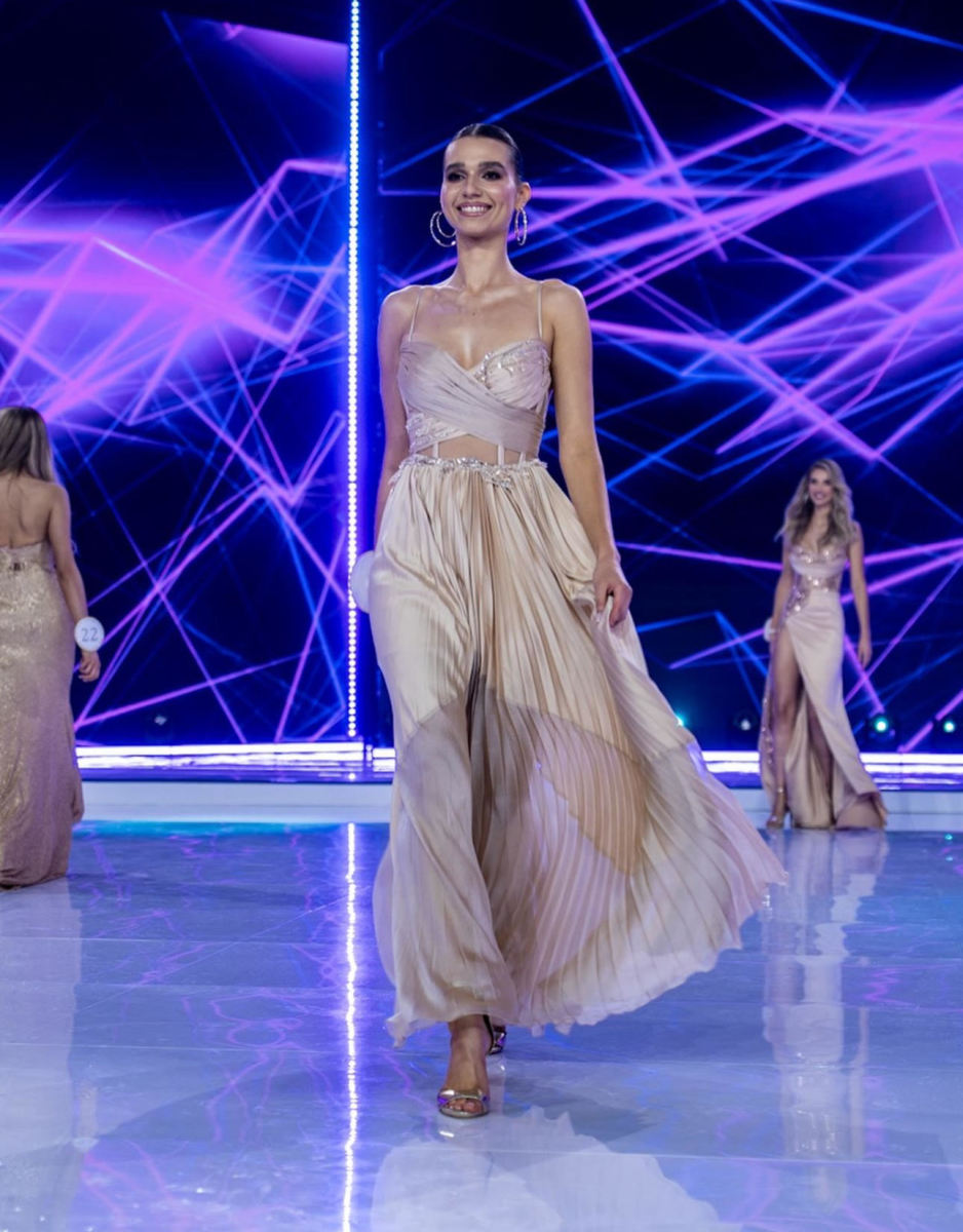 Maja Klajda is crowned Miss World Poland - Miss World