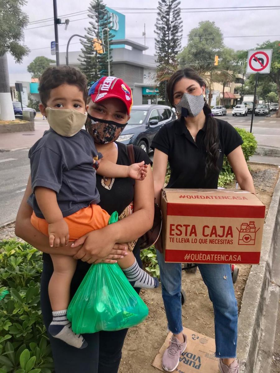 Miss World Ecuador helps communities affected by Covid-19 - Miss World
