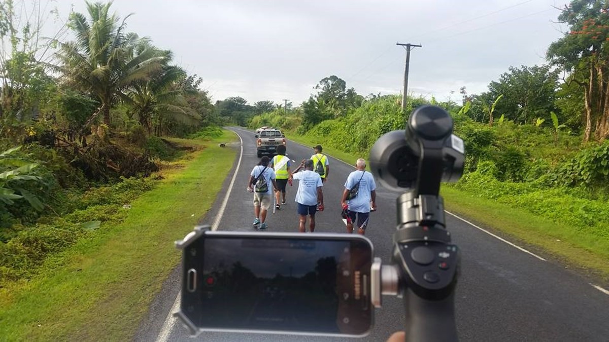 Miss World Fiji walks 416km for the Foundation For The Education of ...