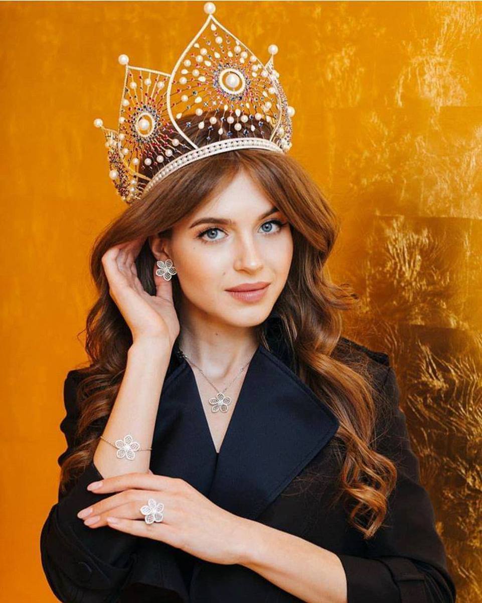 Alina Sanko represents Russia! - Miss World