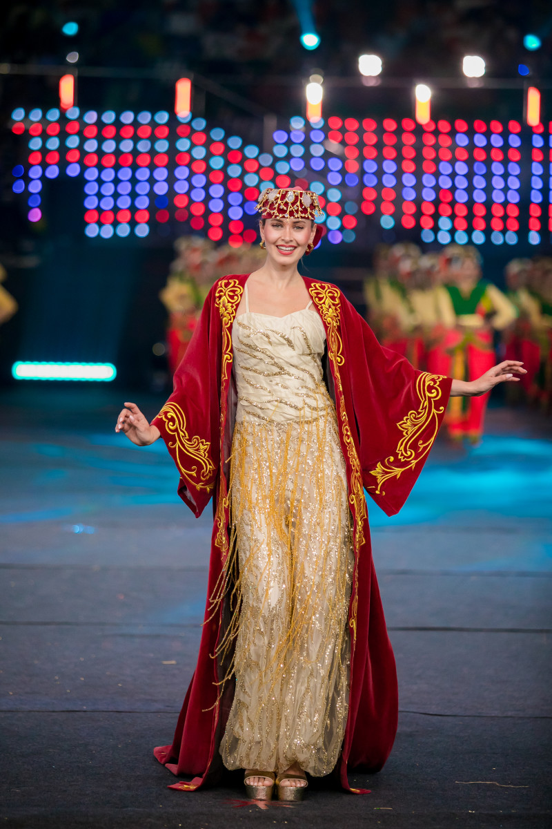 72nd Miss World Participants in Traditional Costumes - Asia & Oceania ...