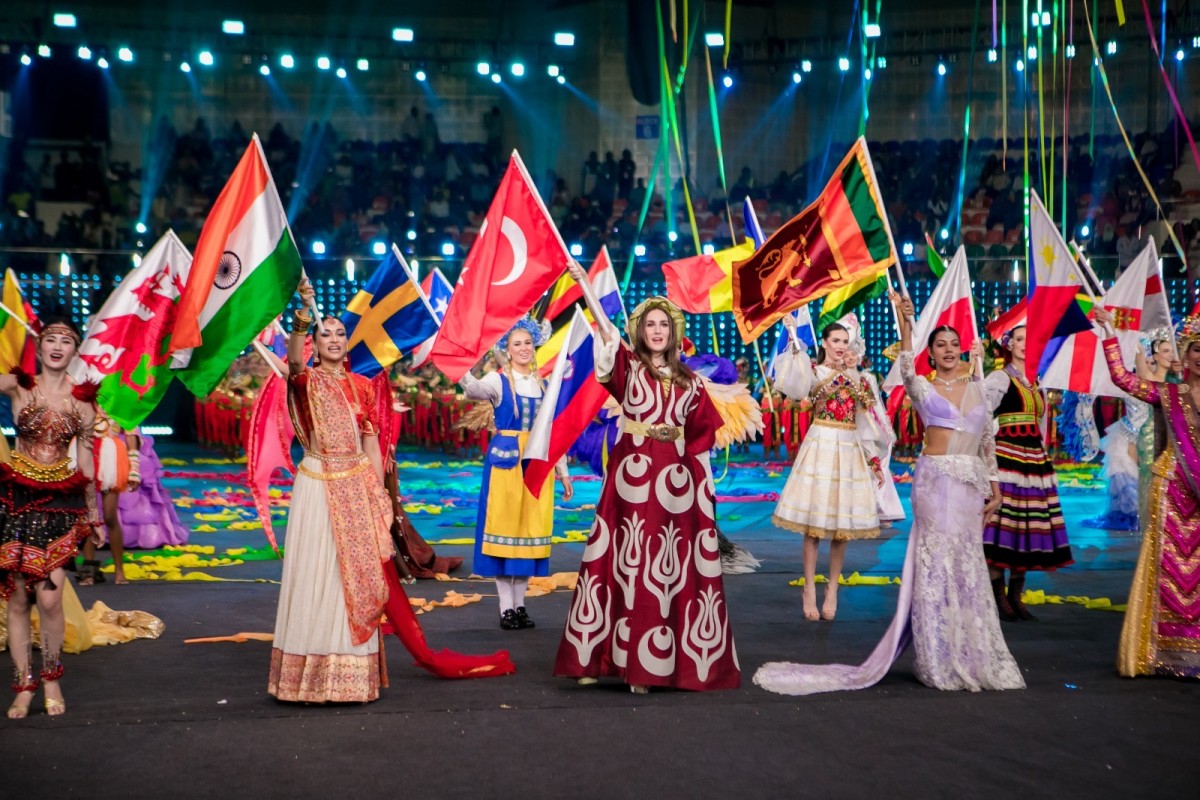 72nd Miss World Participants in Traditional Costumes - Asia & Oceania ...
