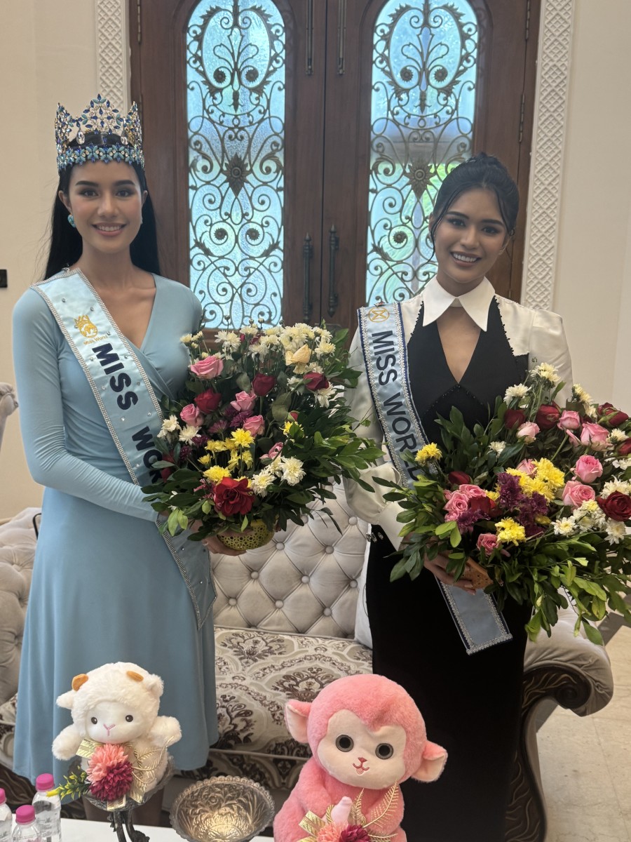 Miss World and Miss World Asia Welcomed in high style in Telangana ...