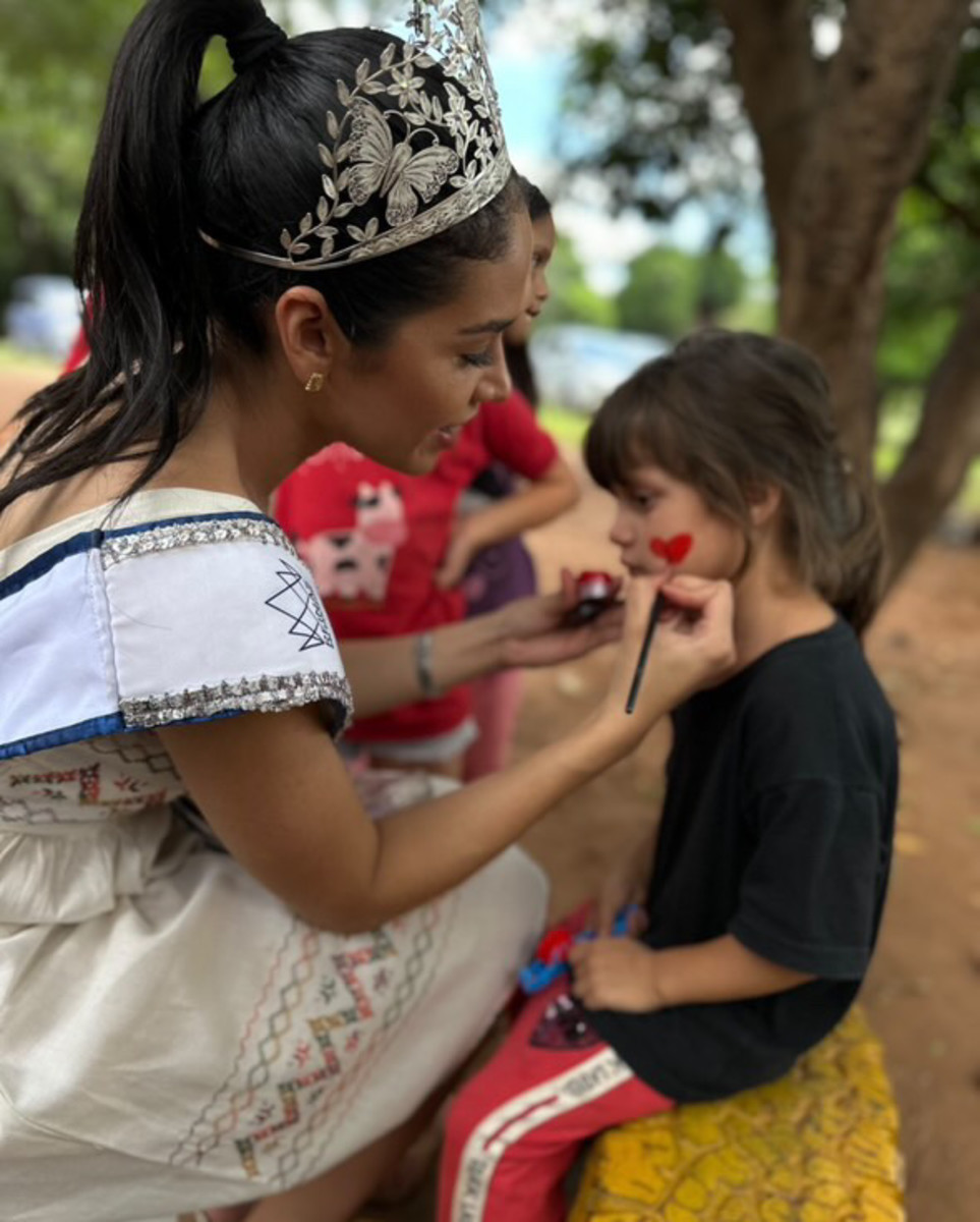Miss World Paraguay promotes education, art and culture in her country ...