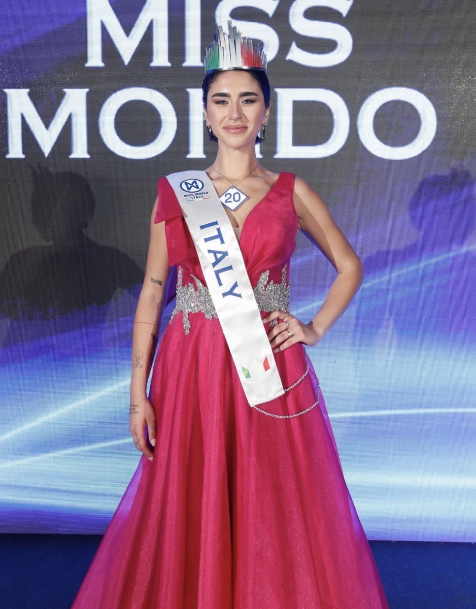 Former Volleyball Player from Puglia Mia Zottoli Crowned Miss World ...