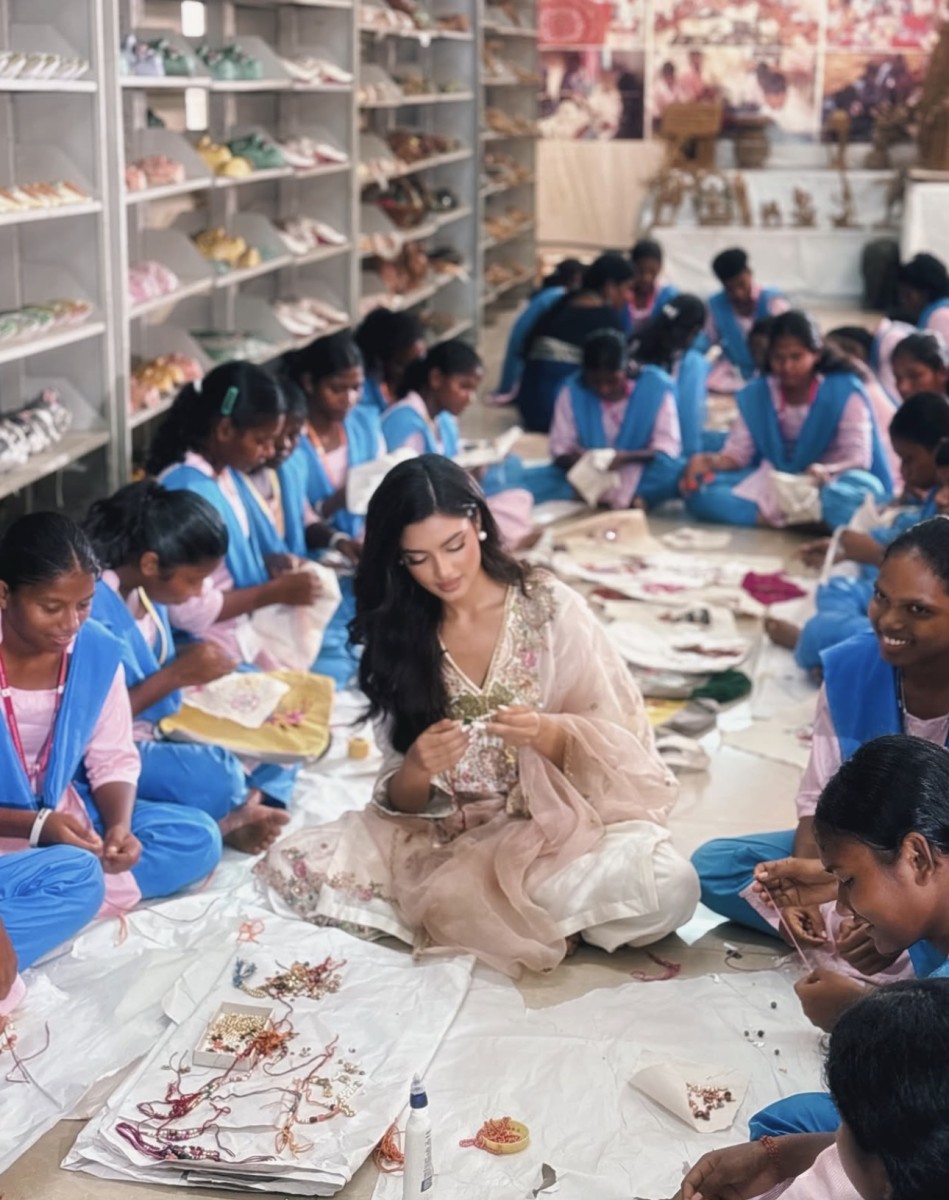 Miss World India Nikita Porwal Empowers Tribal Youth Through Education ...
