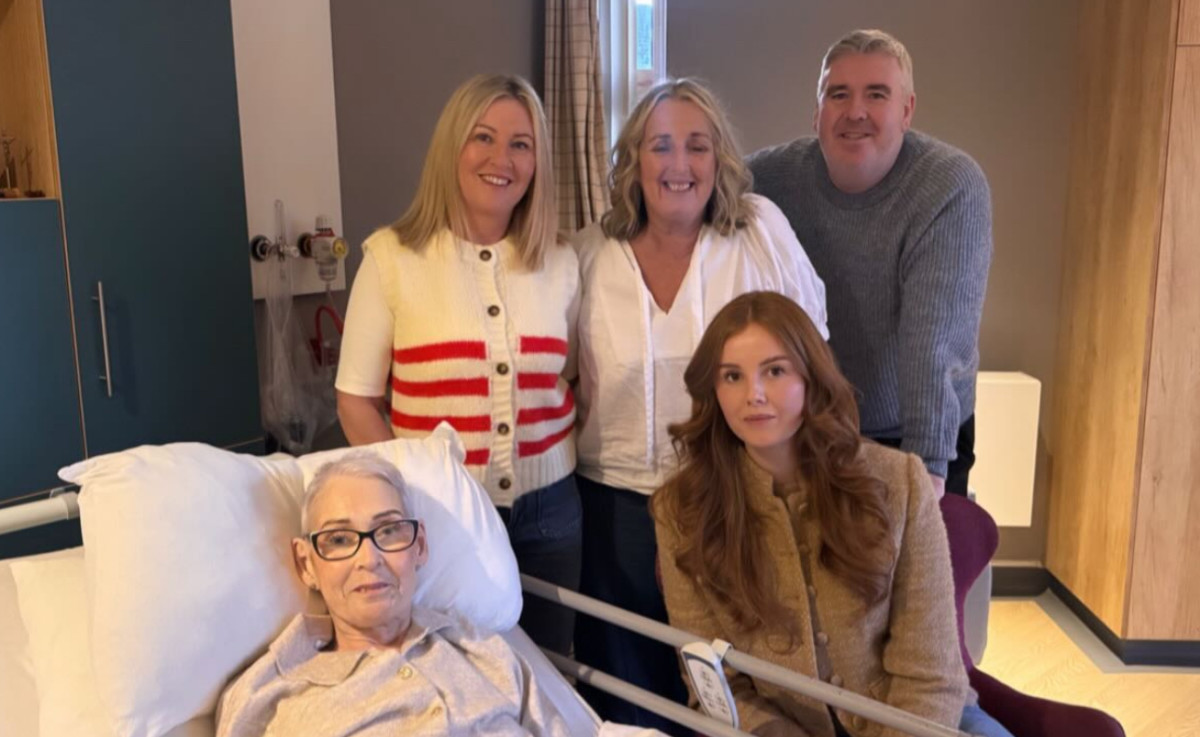 Miss Scotland Eilidh MacDonald Spreads Compassion Through Hospice Visit ...