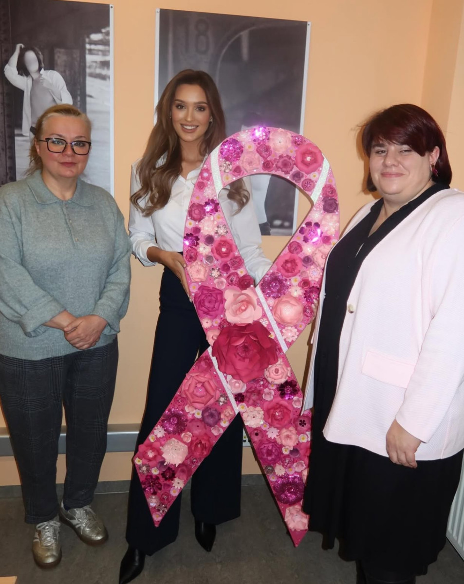 Miss Czech Republic Visits Alliance Supporting Women with Breast Cancer ...