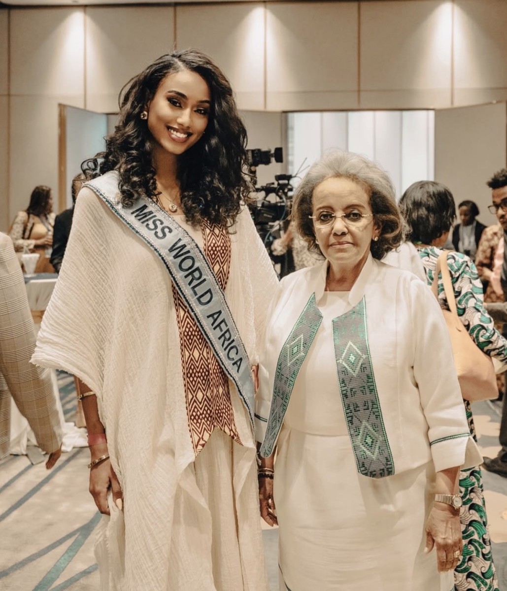 Miss World Africa and 1st runner-up takes part at 39th African Union ...